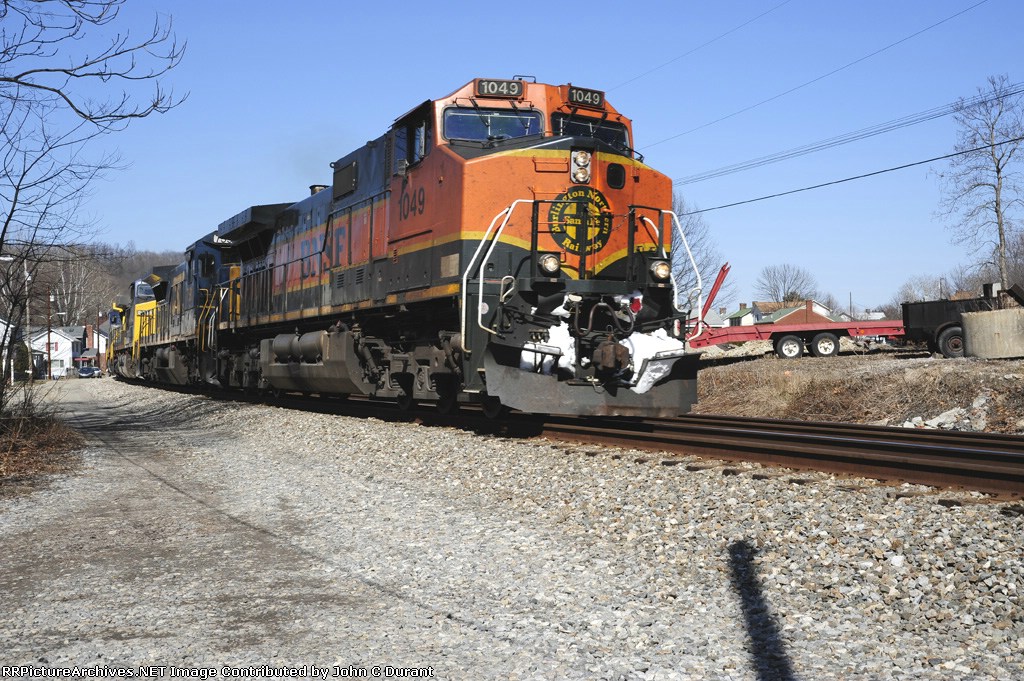 BNSF 1049